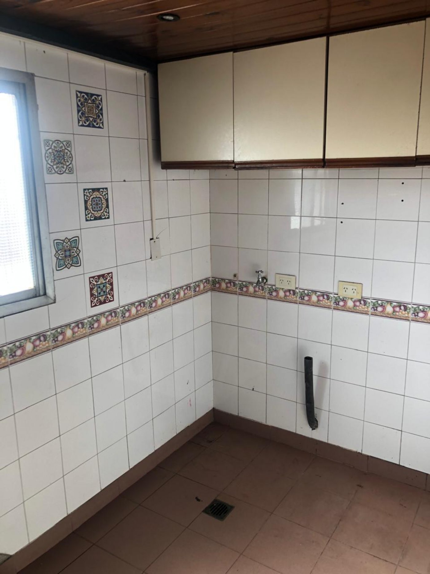 DEPARTAMENTO EN ZONA DE OUTLETS /Ref: 341